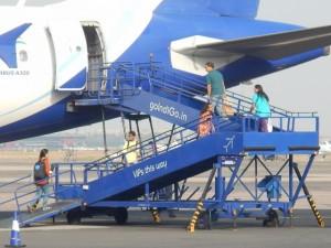 IndiGo Airlines Eliminates Stairs for Easy Airside Boarding. Why Haven ...